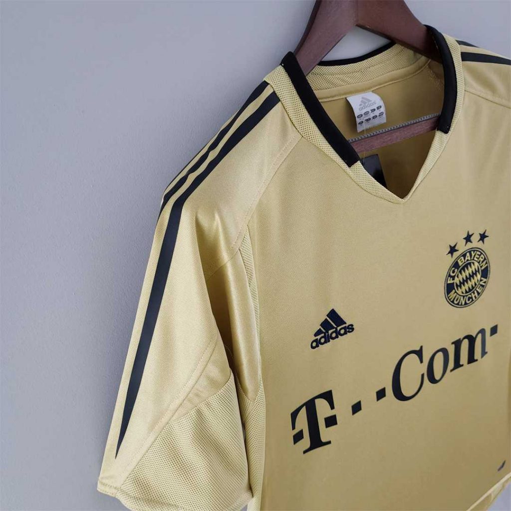 Bayern Munich 2004/05 Away Shirt - Premier Retros